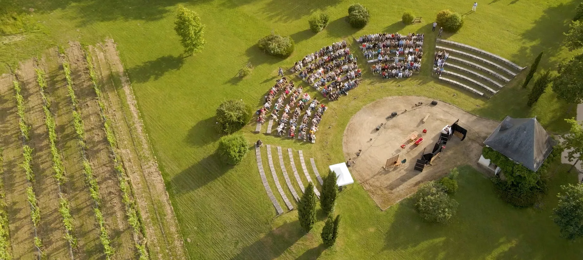 Un amphithéâtre unique pour vos réceptions professionnelles et spectacles